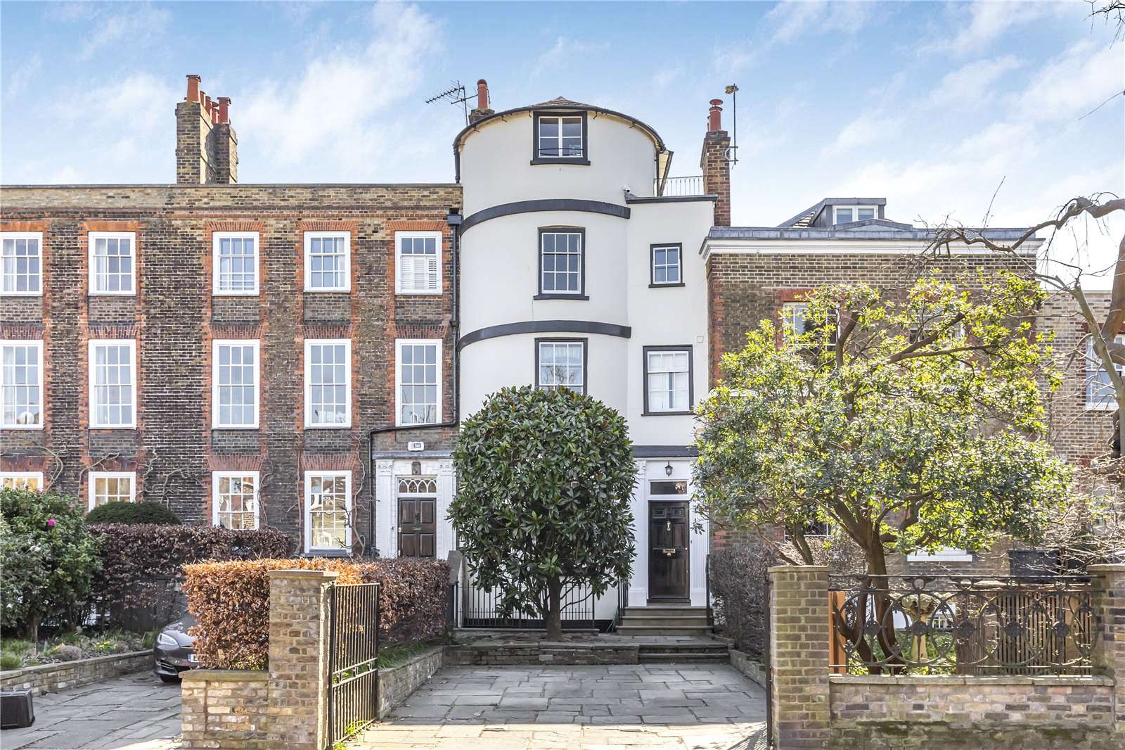 Sheen Road, Richmond, Surrey, TW9 1AJ | Property for sale | Savills