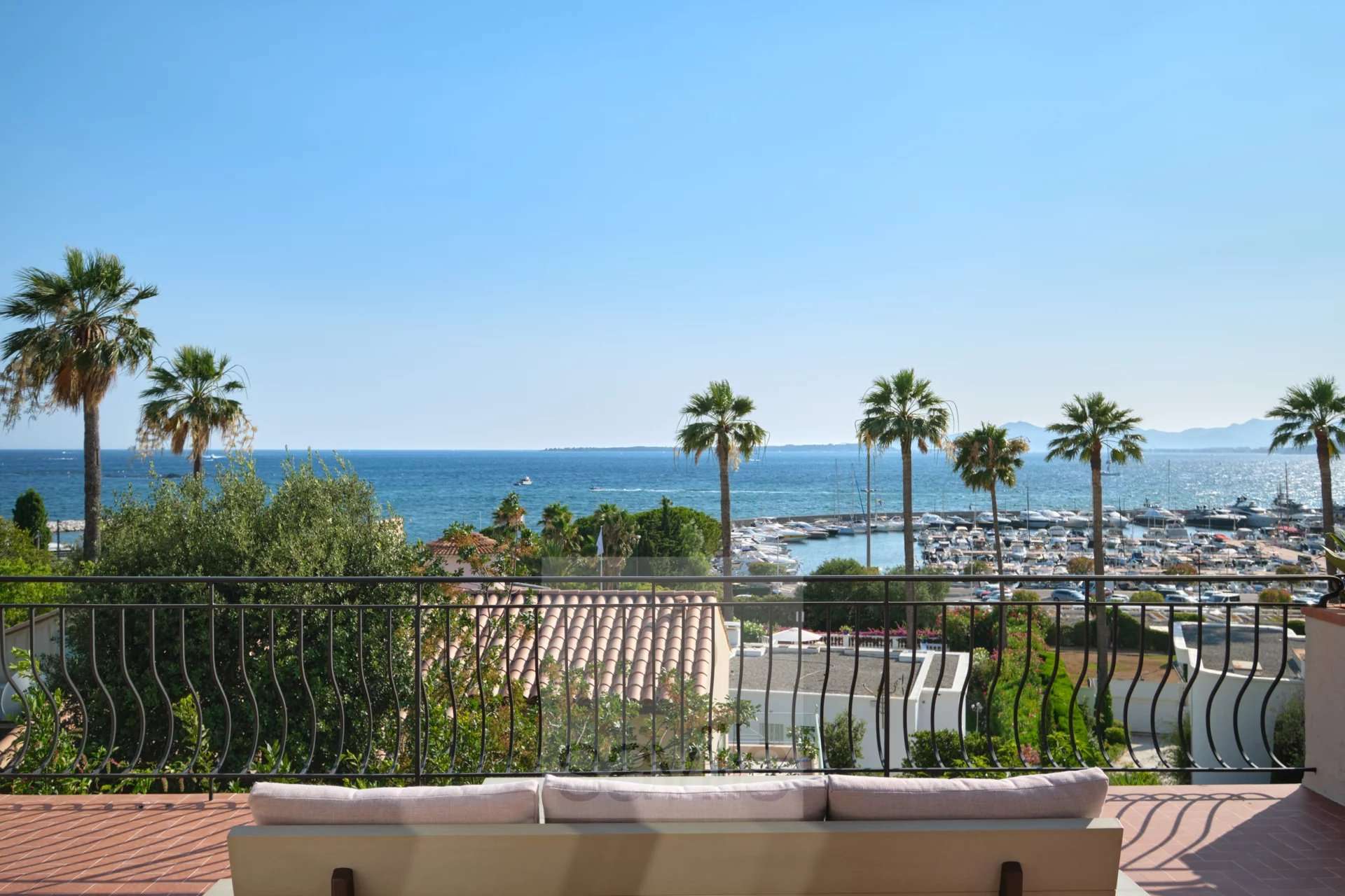 Cap d'Antibes, Antibes, Alpes-Maritimes, 06160 | Property to rent | Savills