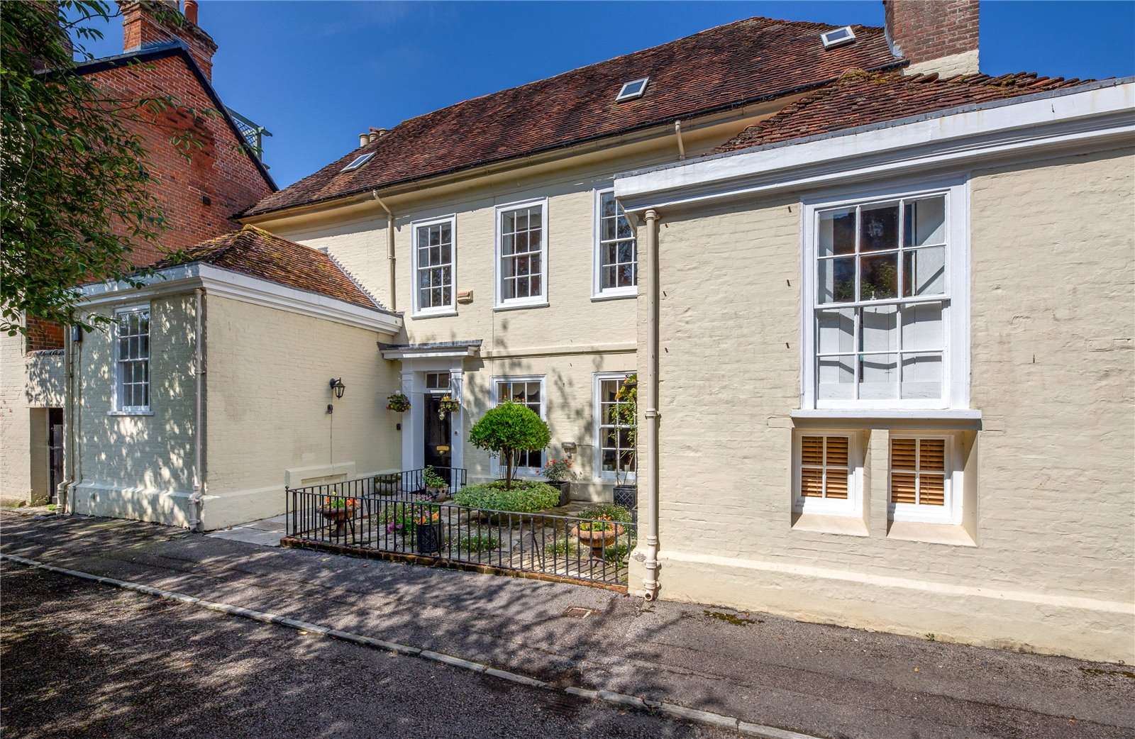 The Close, Salisbury, Wiltshire, SP1 2EH | Property for sale | Savills