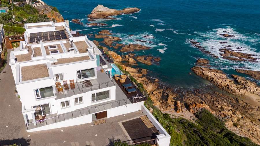 Head Over Hills 5-Star Boutique Hotel, 22 Glenview Drive, The Heads ...