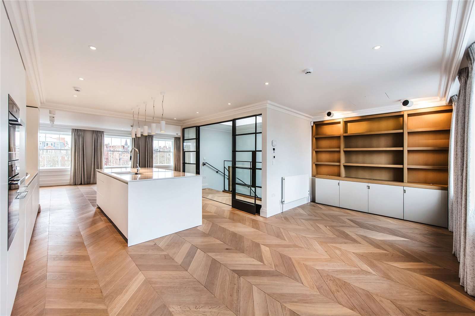 Cadogan Place, London, SW1X 9RX | New Homes & New Builds to rent | Savills