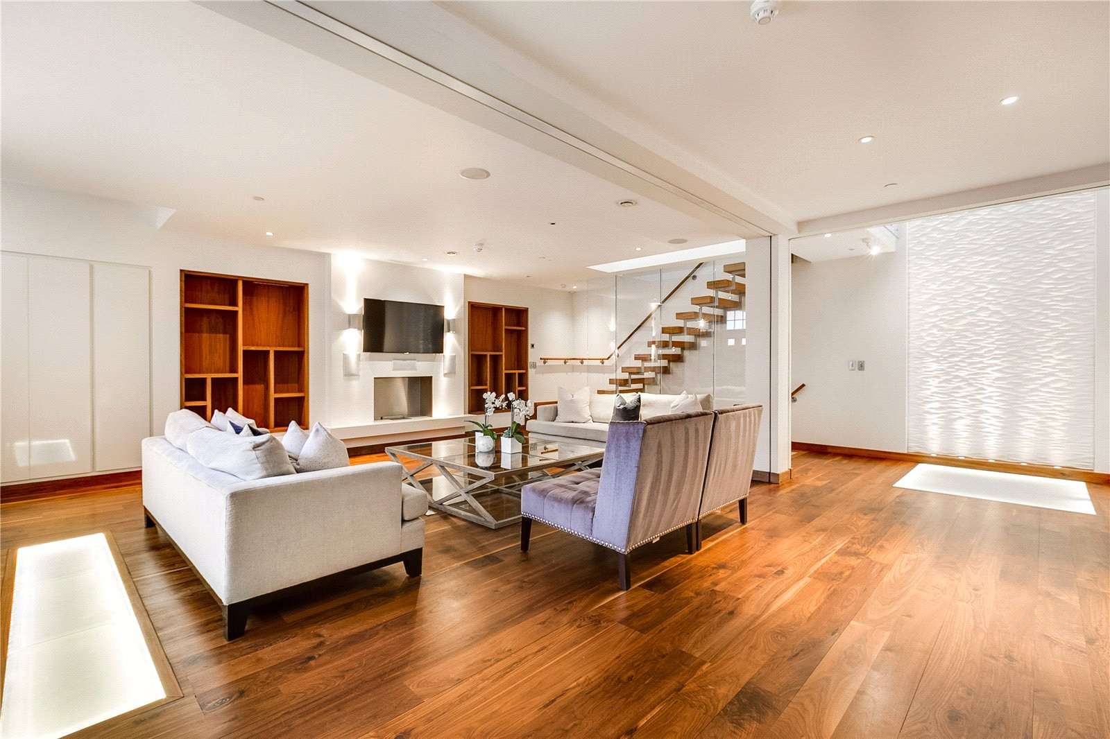 Wilton Row, London, SW1X 7NS | Property to rent | Savills