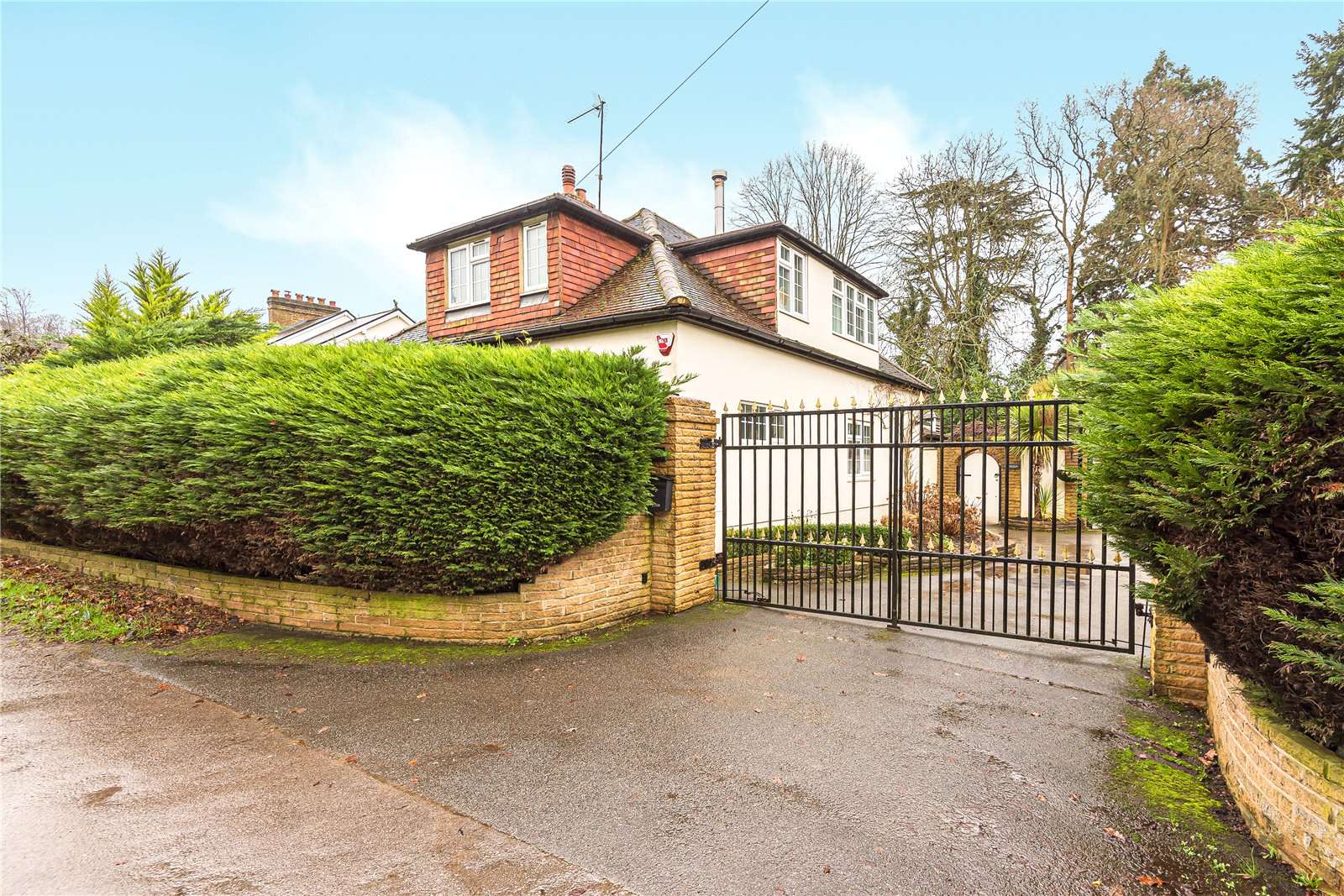 Property for lease in Longcross, Surrey | Savills