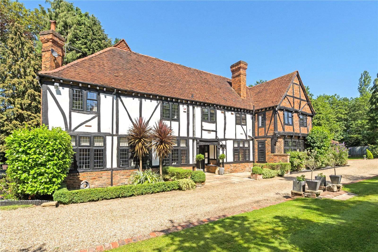 Priory Road, Sunningdale, Berkshire, SL5 9RQ | Property for sale | Savills