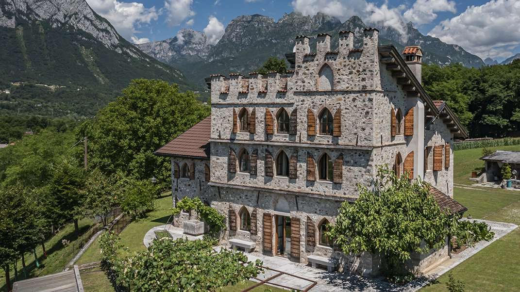 Savills | Property for sale in Italy