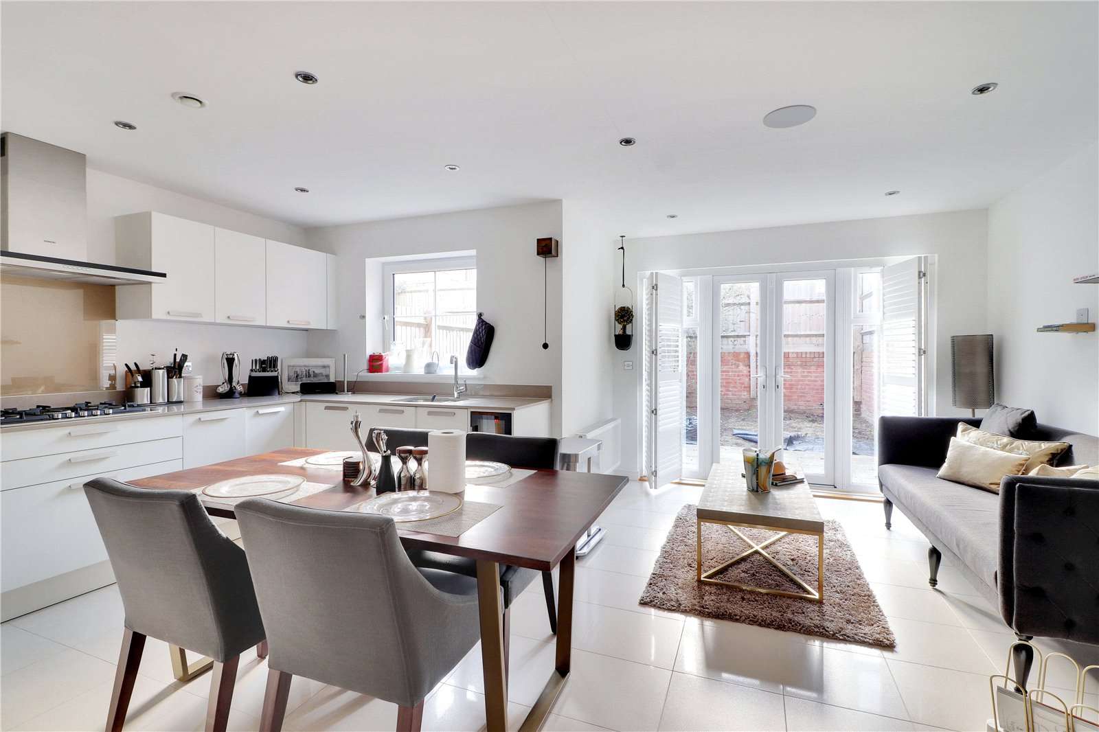 Yew Tree Road, Dunton Green, Sevenoaks, Kent, TN14 5GE | Property for ...