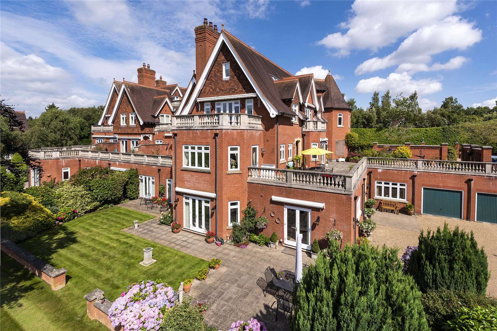 Springwood Hall, Springwood Park, Tonbridge, Kent, TN11 9LZ | Property ...