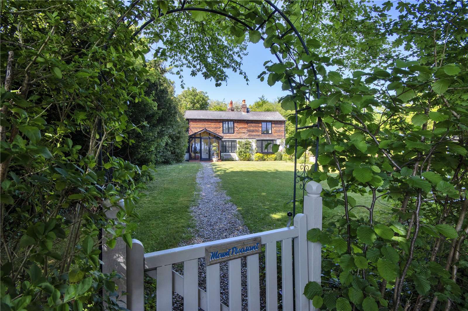 London Road, Dunton Green, Sevenoaks, Kent, TN13 2TQ | Property for ...