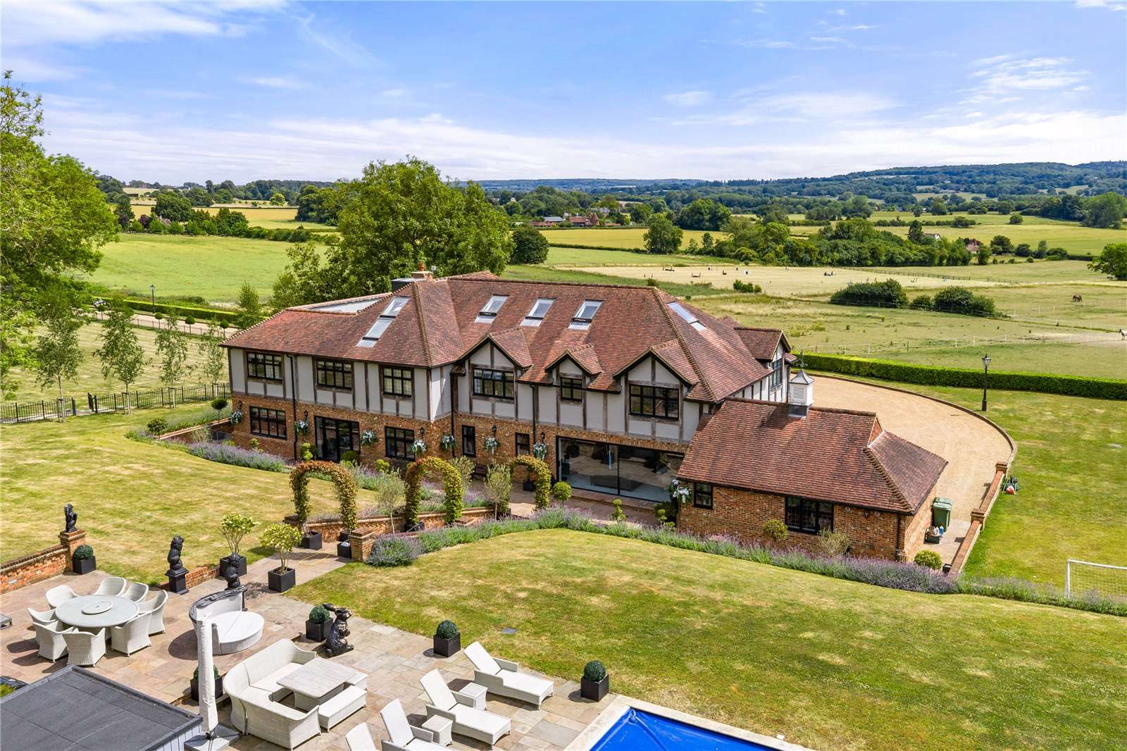 Property for sale in Hook Green, Kent DA13 | Savills