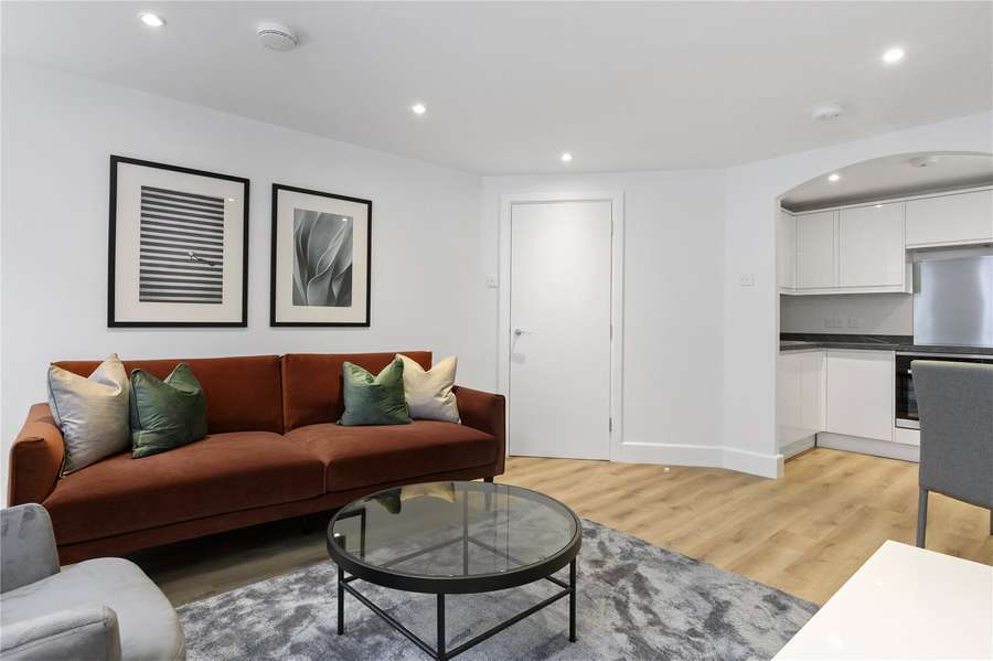 East House, Eastcheap, London, EC3M 1BN | Vlastnictví na pronájem | Savills