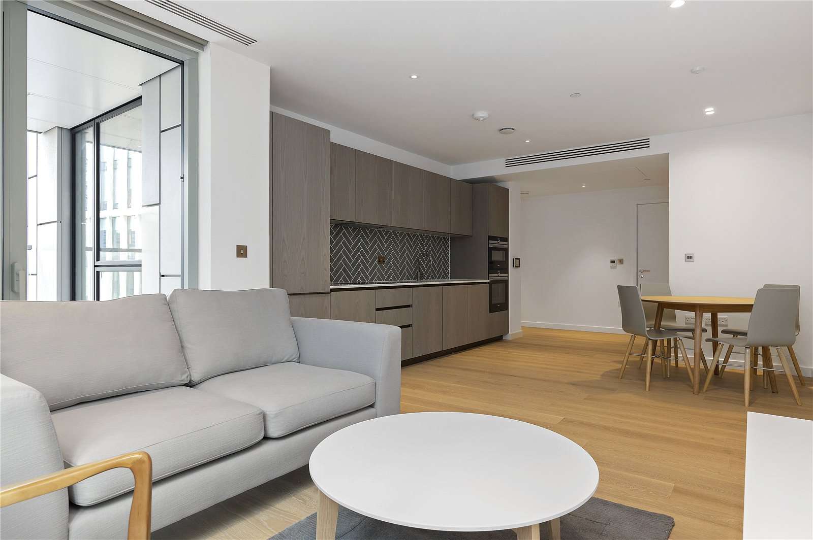 City Road, London, EC1V 1AA | New Homes & New Builds to rent | Savills