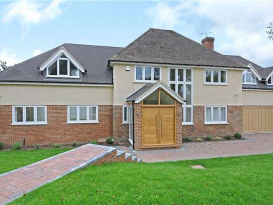 Houses to rent in UK | Savills