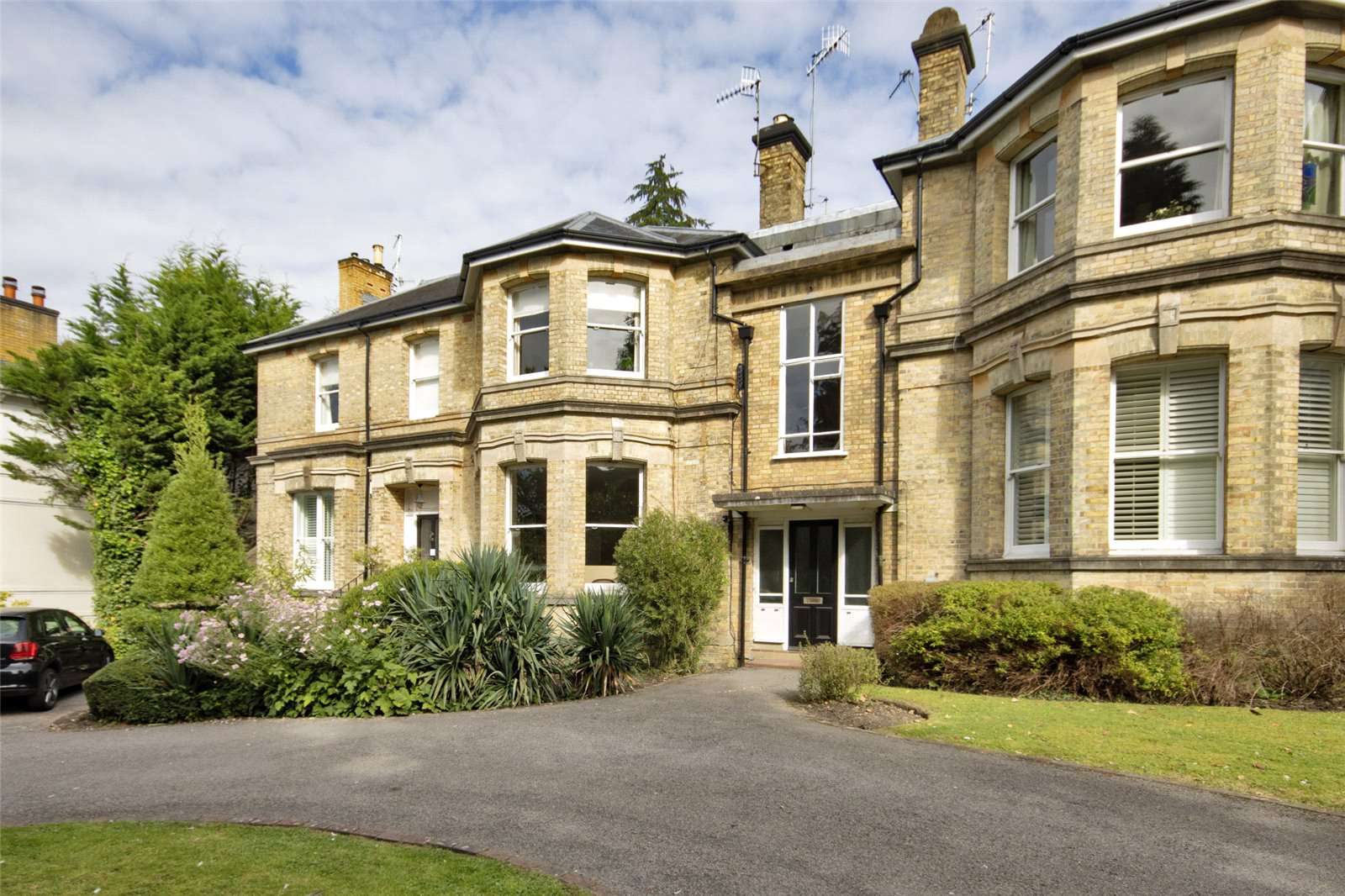 Frant Road, Tunbridge Wells, Kent, TN2 5JT | Property for sale | Savills