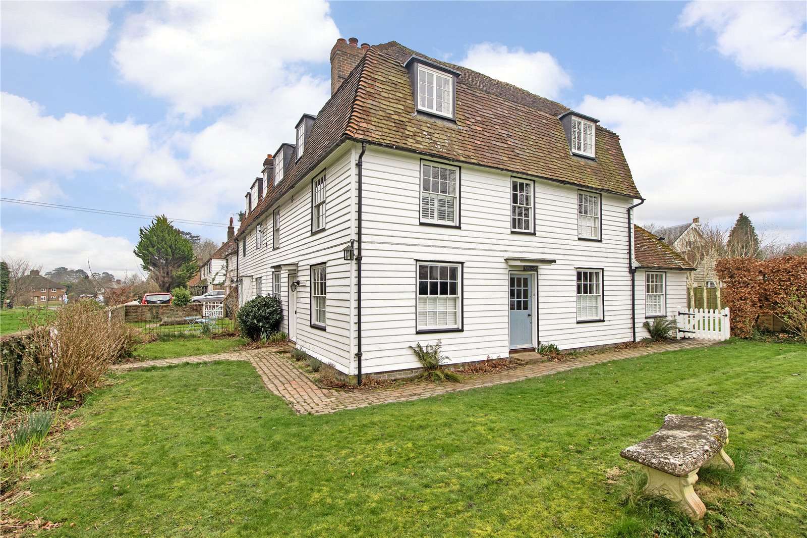 Four bedroom houses for sale in Queen Street, Kent | Savills