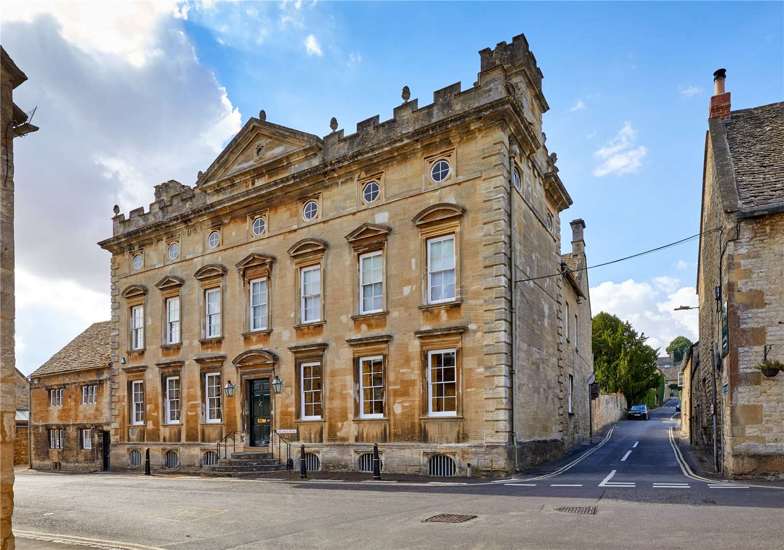 Witney Street, Burford, Oxfordshire, OX18 4SN | Property for sale | Savills