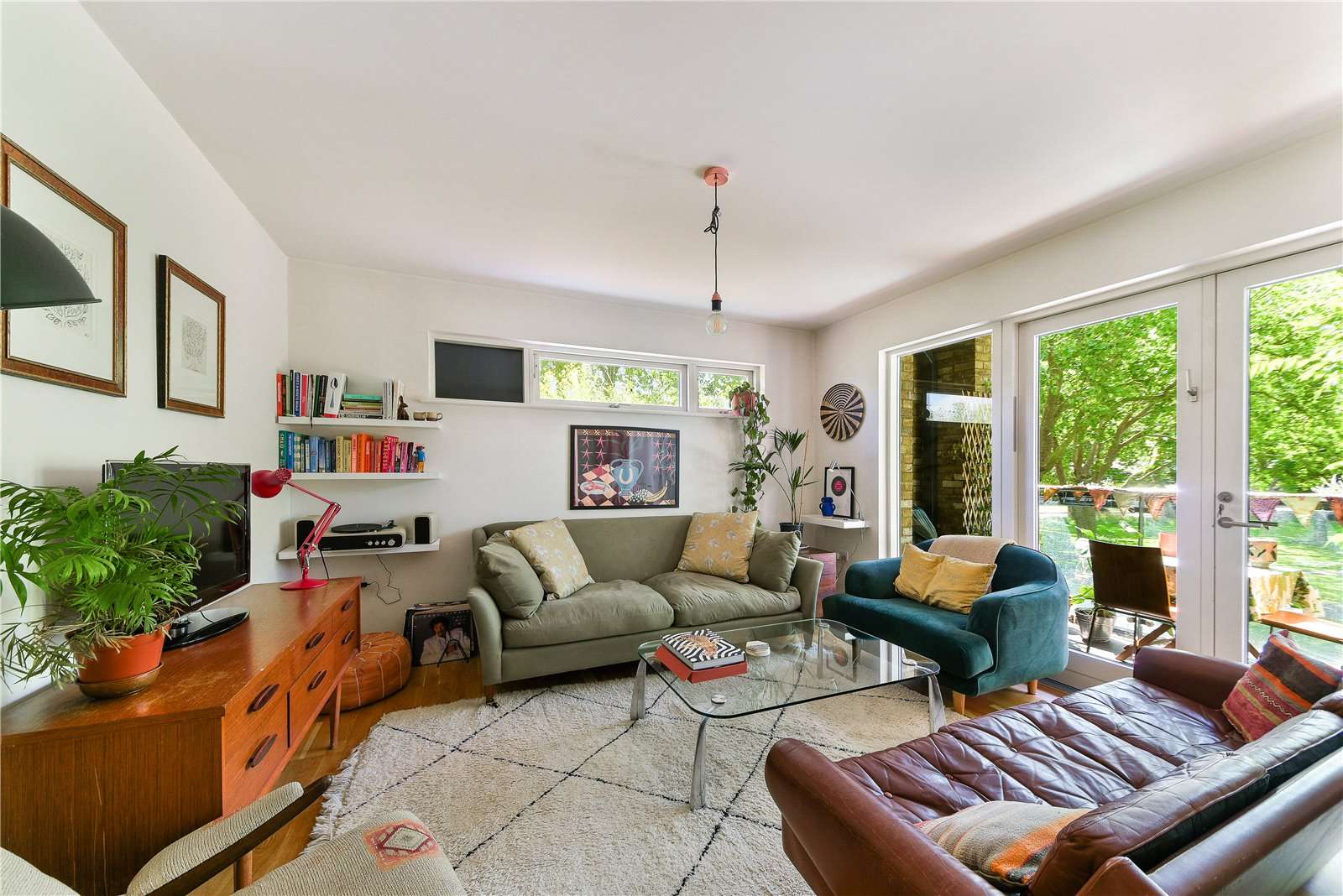 คุณสมบัติ รอขายใน Victoria Park, London, อังกฤษ | Savills