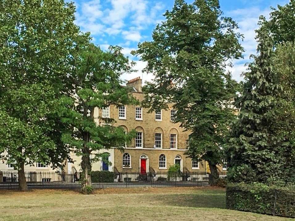 Tredegar Square, London, E3 5AD | 매매용 특성 | Savills