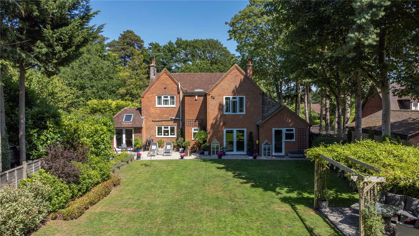 The Ridge, Cold Ash, Thatcham, Berkshire, RG18 9HZ | Property for sale ...