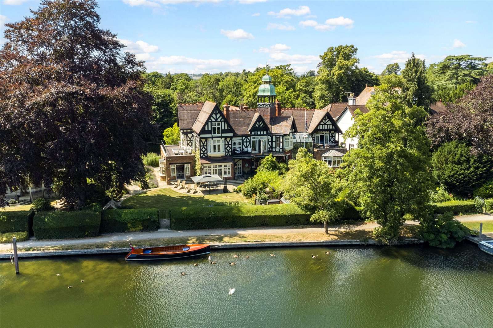 Court Road, Maidenhead, Berkshire, United Kingdom, SL6 8LQ | Property ...