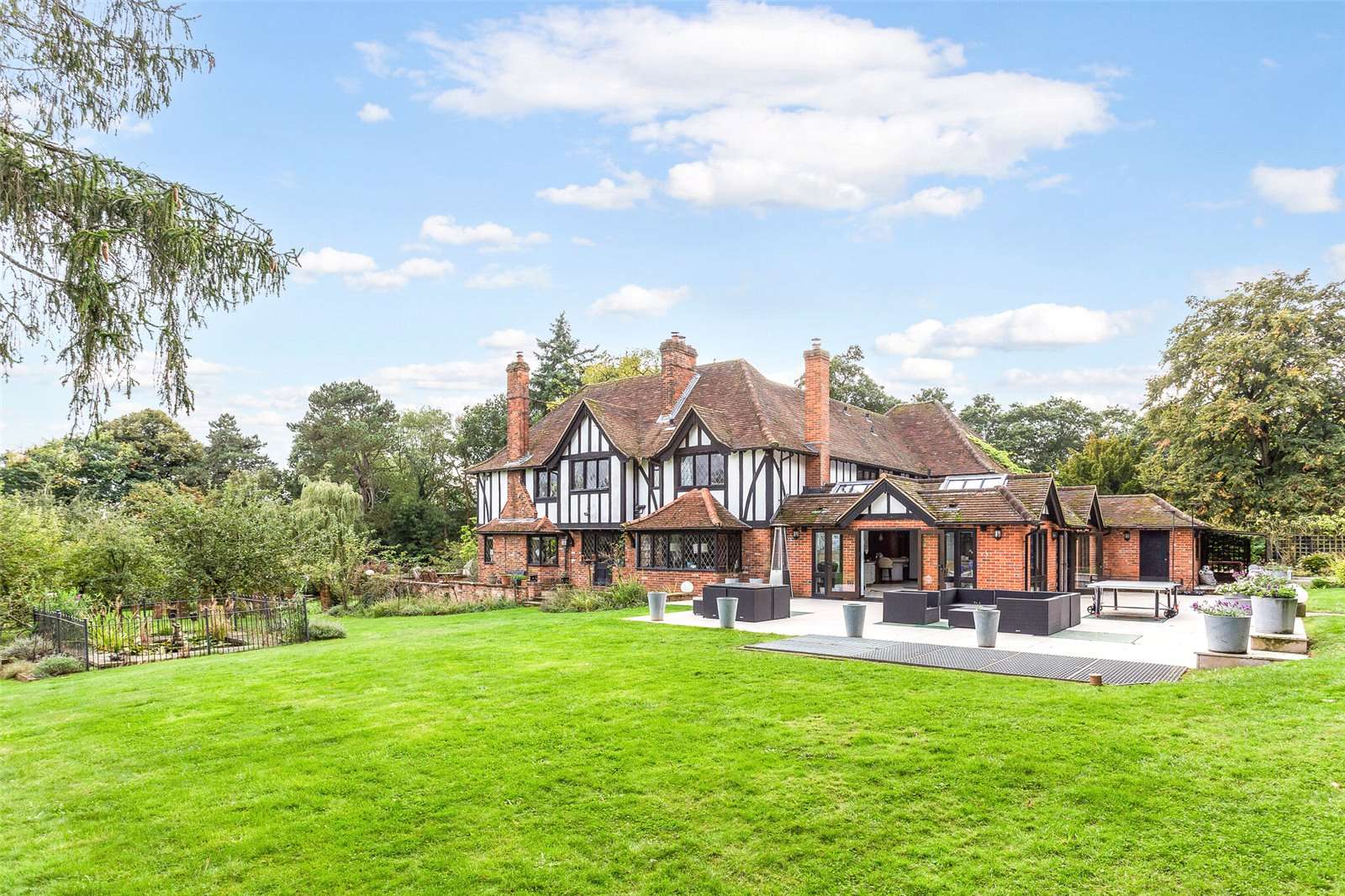 Property for sale in Britwell, Slough | Savills