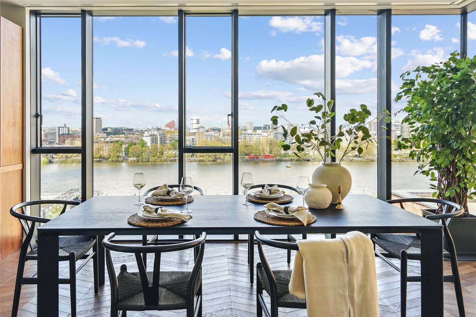 Property for sale in London Waterfront, England | Savills