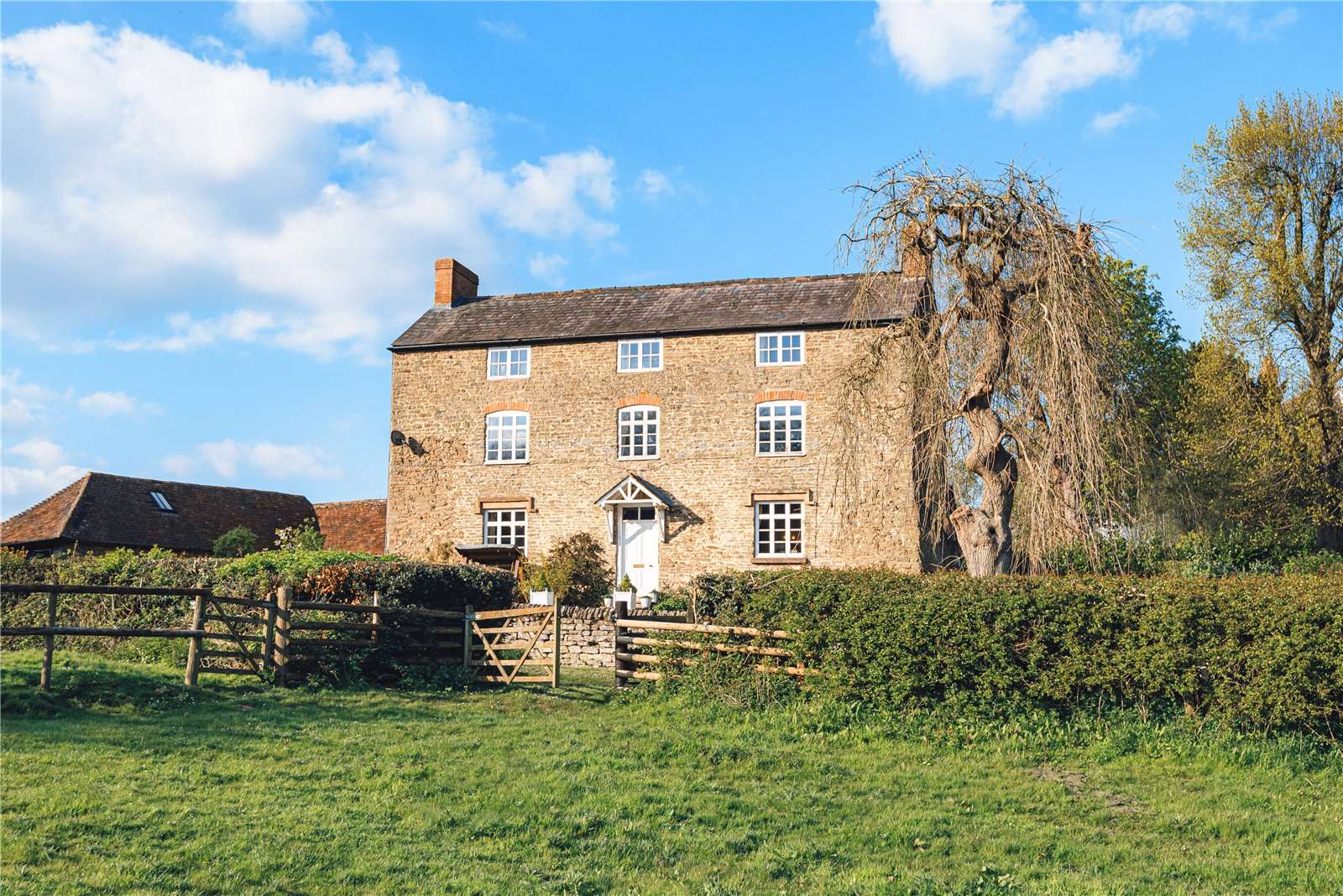 ที่ดิน รอขายใน Hope Bagot, Shropshire, อังกฤษ | Savills