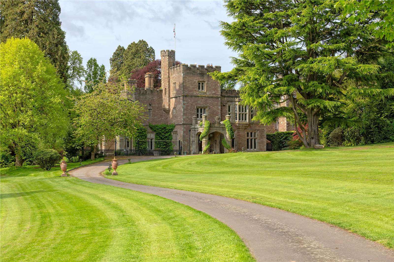 Pudleston, Leominster, Herefordshire, HR6 0QY | Property for sale | Savills