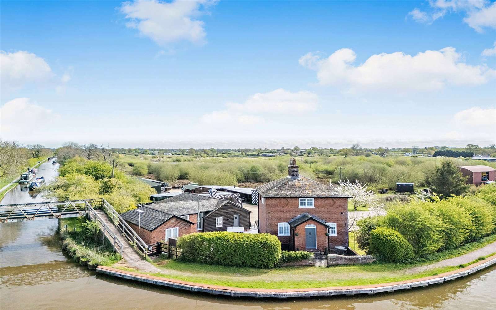 Roving Bridge, Whixall, Whitchurch, Shropshire, SY13 2RT | Property for ...