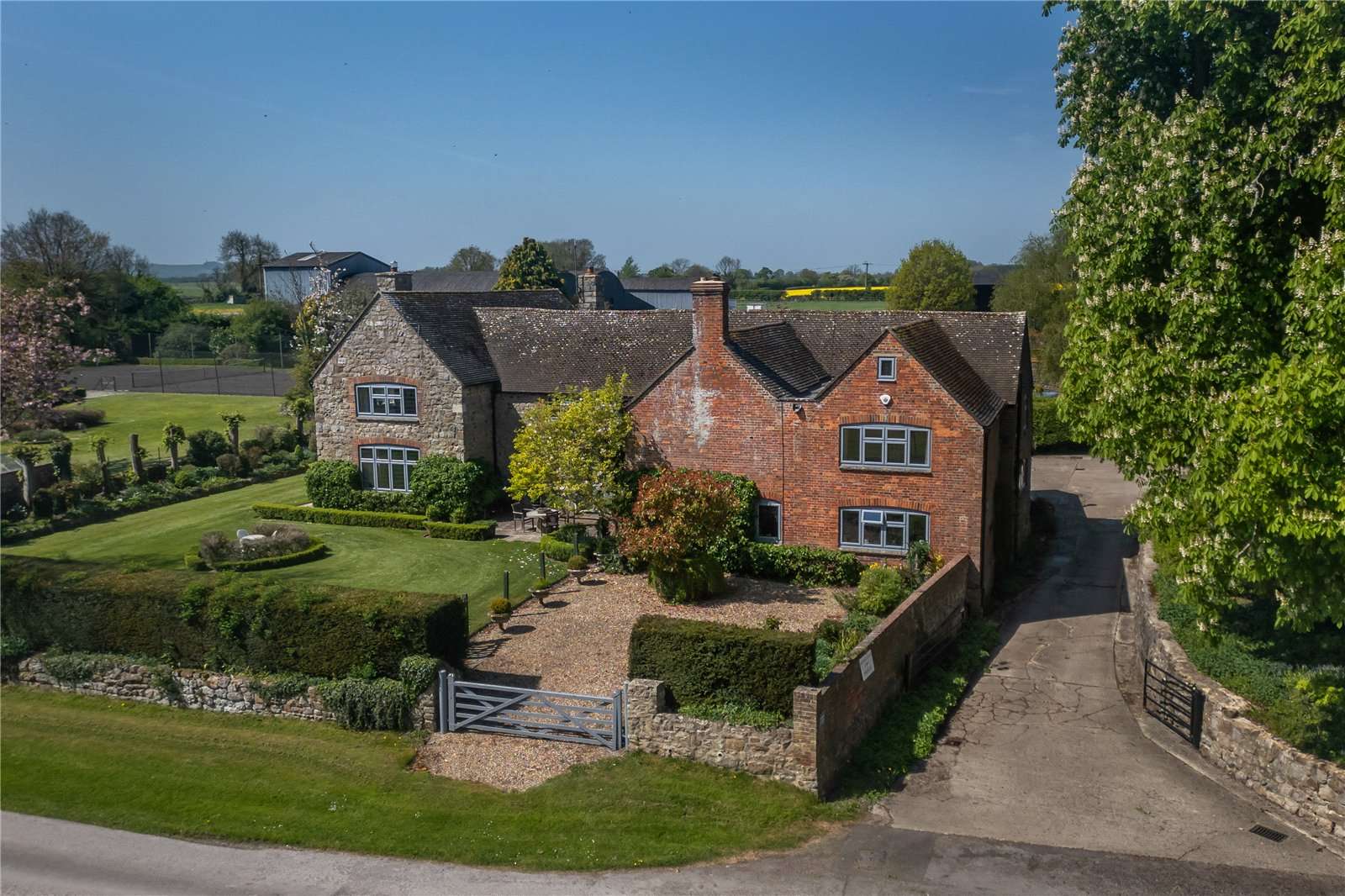Houses for sale in Devizes, Wiltshire | Savills