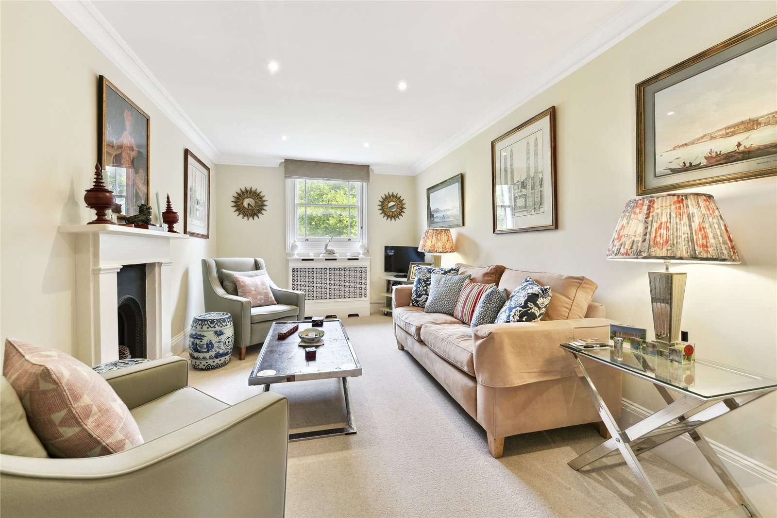 St. George's Square, Pimlico, London, SW1V 3QT | Property to rent | Savills