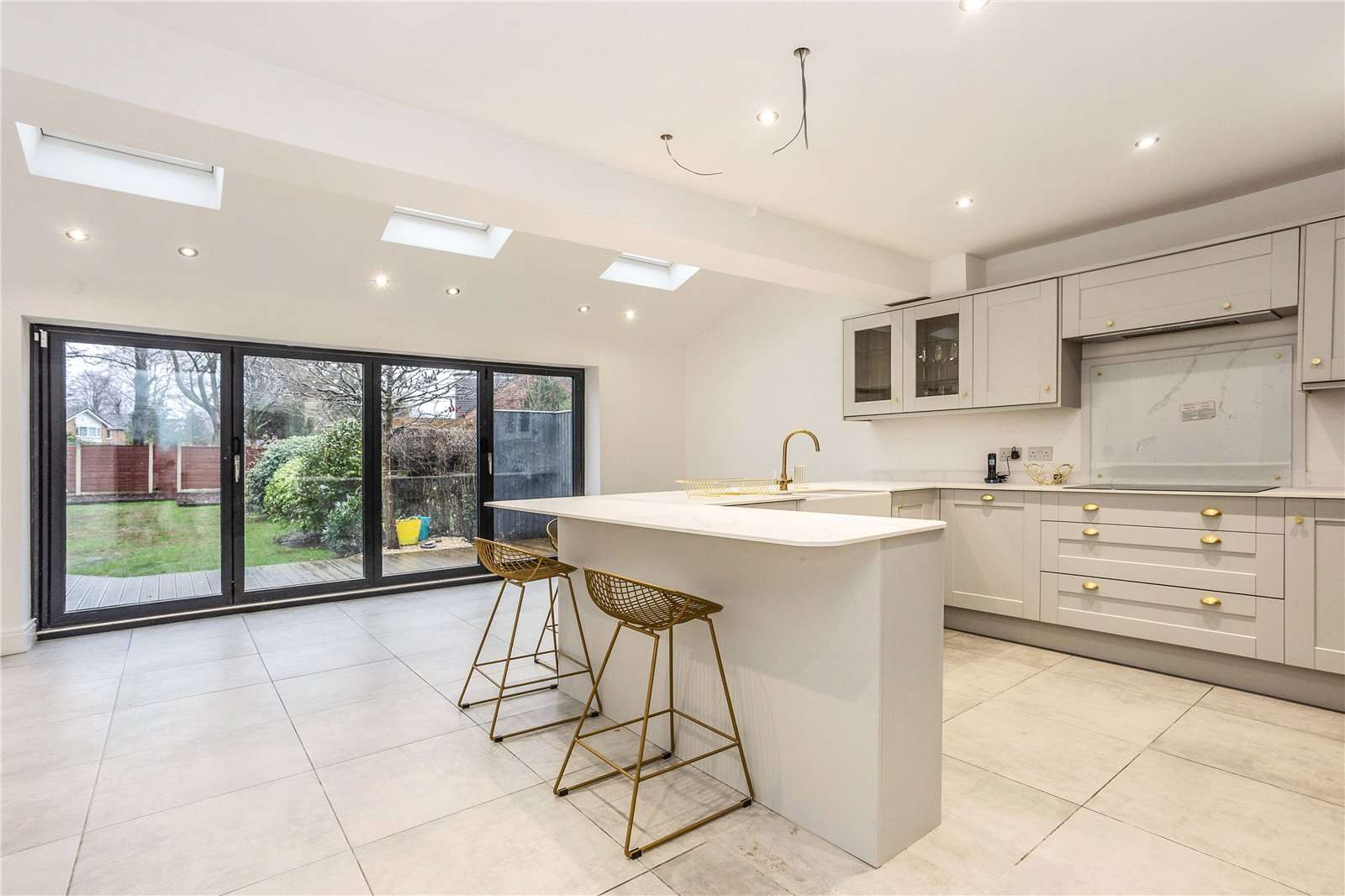 Cumber Lane, Wilmslow, Cheshire, SK9 6DX | Property to rent | Savills