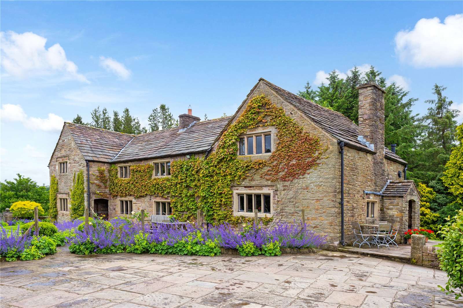 Hollin Lane, Sutton, Macclesfield, Cheshire, SK11 0NN | Property for ...