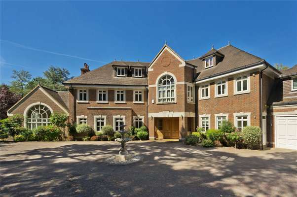 Property to rent in Europe | Savills
