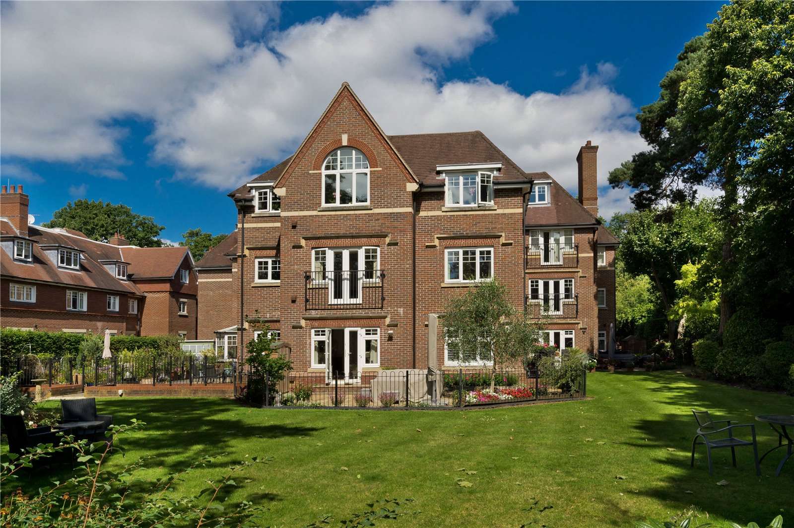Queen Elizabeth House