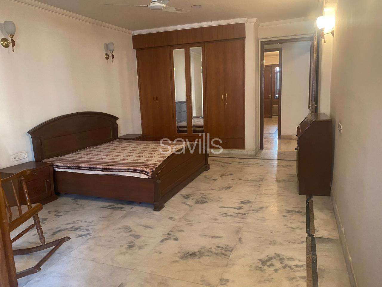 Luxury 3 BHK with Family Lounge, Ambience Island, DLF Phase 3, Sector ...