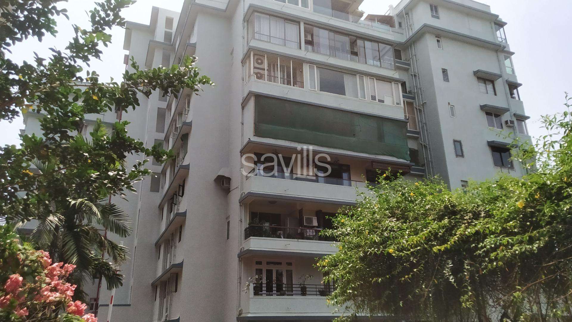 Spacious 3.5 BHK available on sale at Malabar Hill, Little Gibbs Road ...