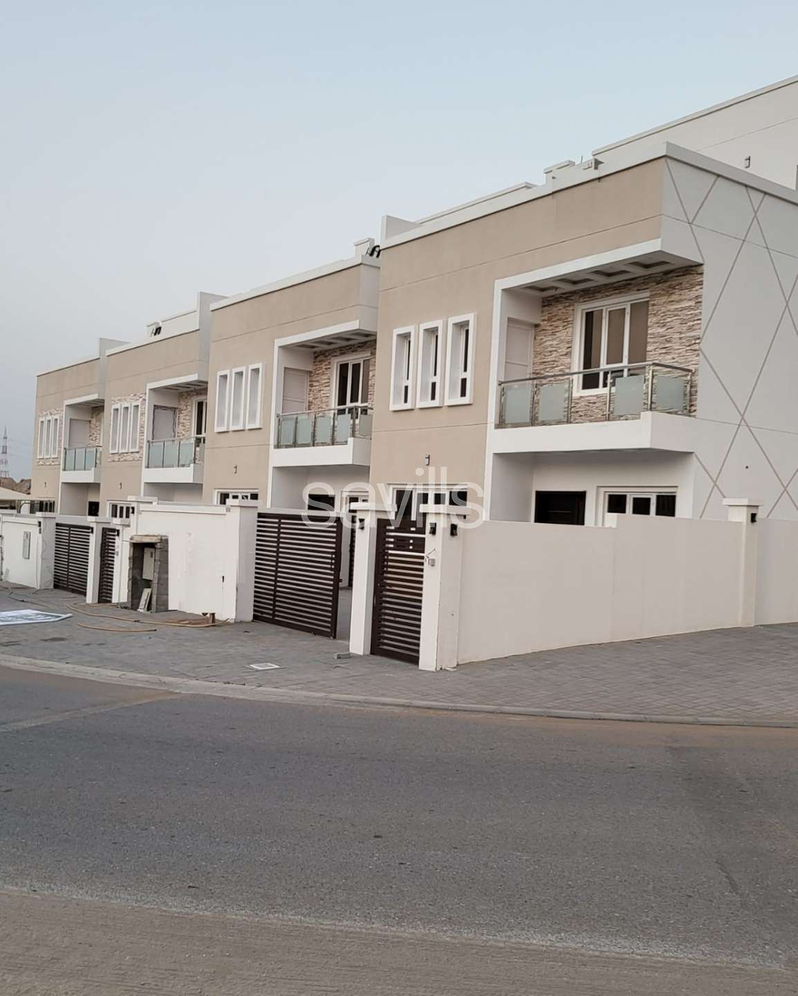 Specious six bedroom brand new villas in Bausher heights Al Muna area ...