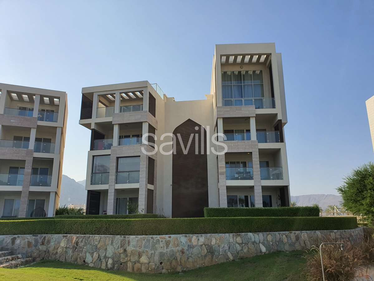 Fully furnished Two bedroom apartment in Golf Lake project, Jabel Sifa ...