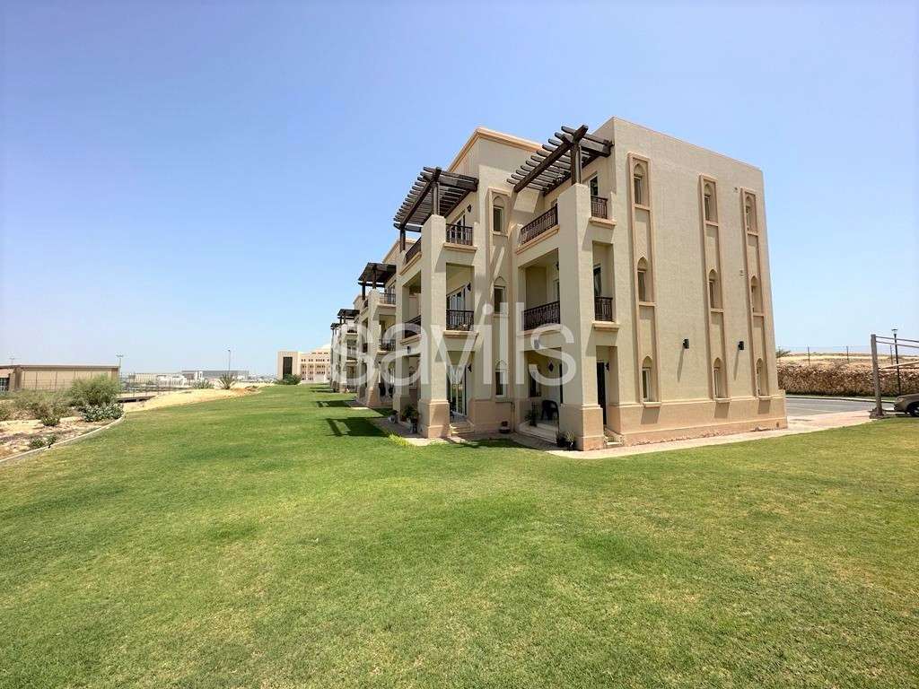 Two-Bedroom Apartment with Golf-Course views, Azura Close, Muscat Hills ...