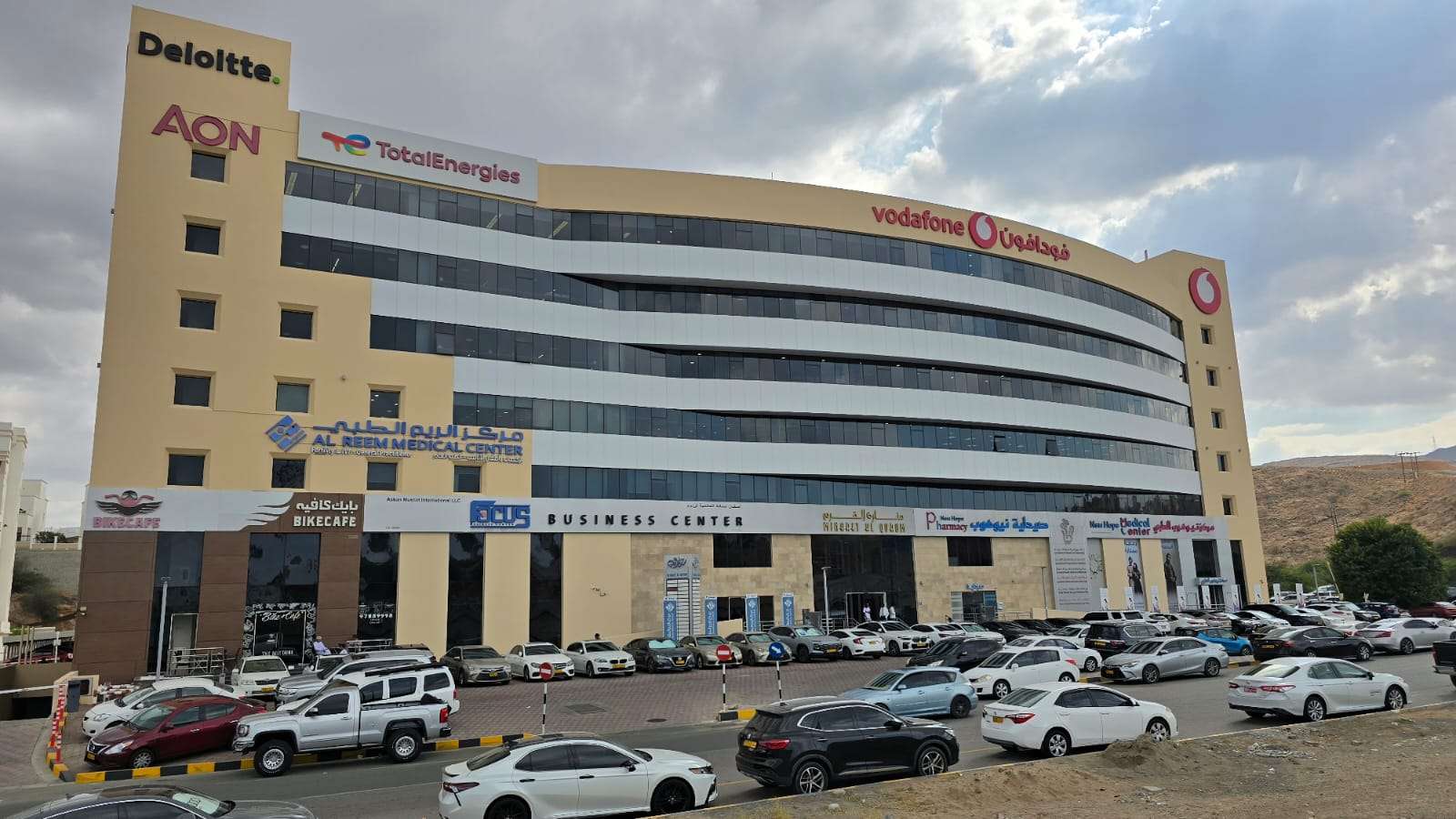 Prime Commercial Space, Qurum - Ref:#287368, Muscat | Property to rent ...