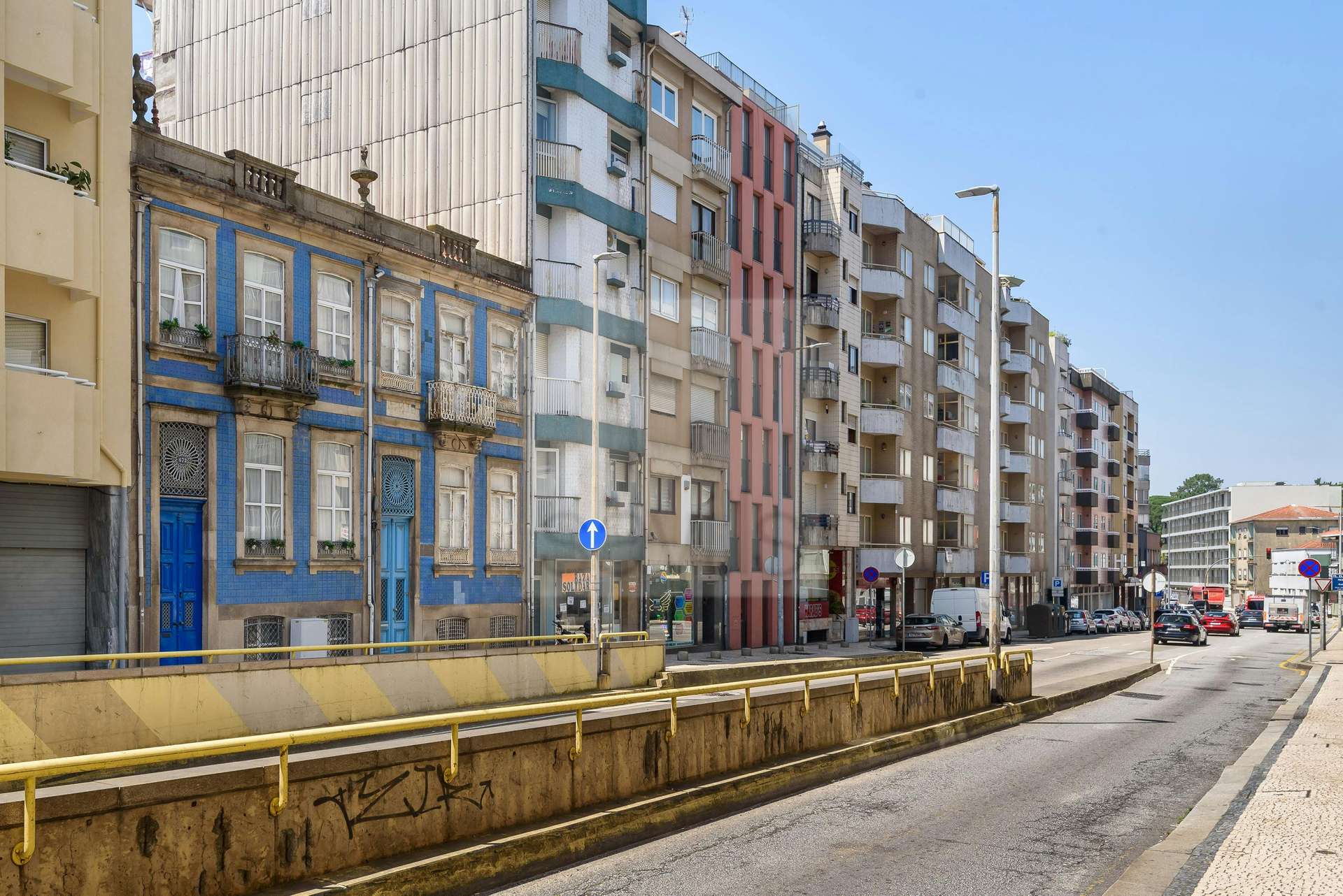 Prédio Rua Faria Guimarães, Rua de Faria Guimarães 179, Porto, 4000-206 ...