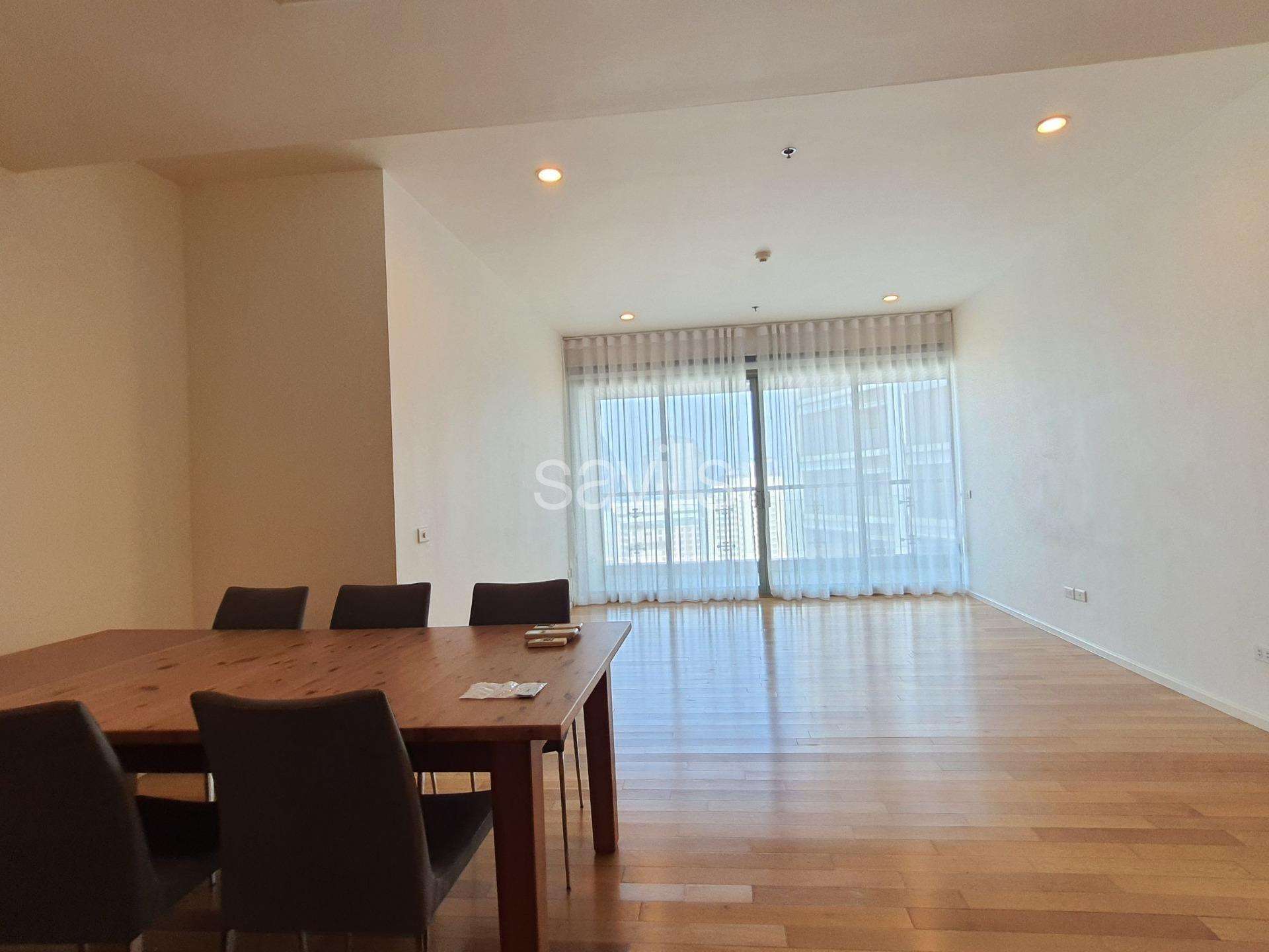 The Lakes Condominium เดอะเลค คอนโดมิเนียม, 123 Thanon Ratchadaphisek ...