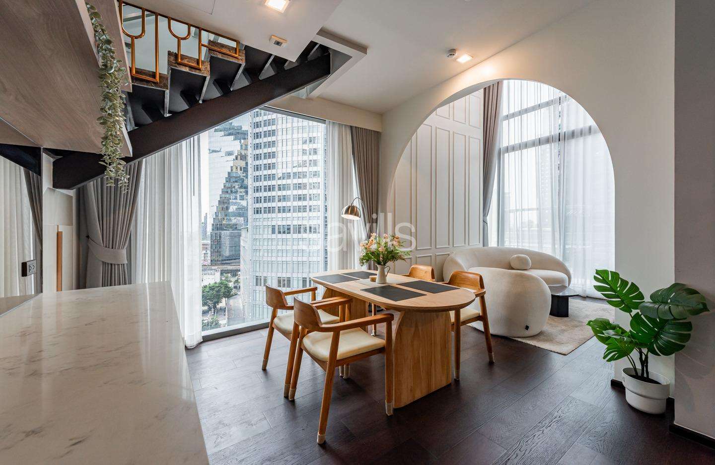 LAVIQ Sukhumvit 57, 8 Soi Ban Kluai Nuea, Khwaeng Khlong Tan Nuea, Watthana, Krung Thep Maha ...