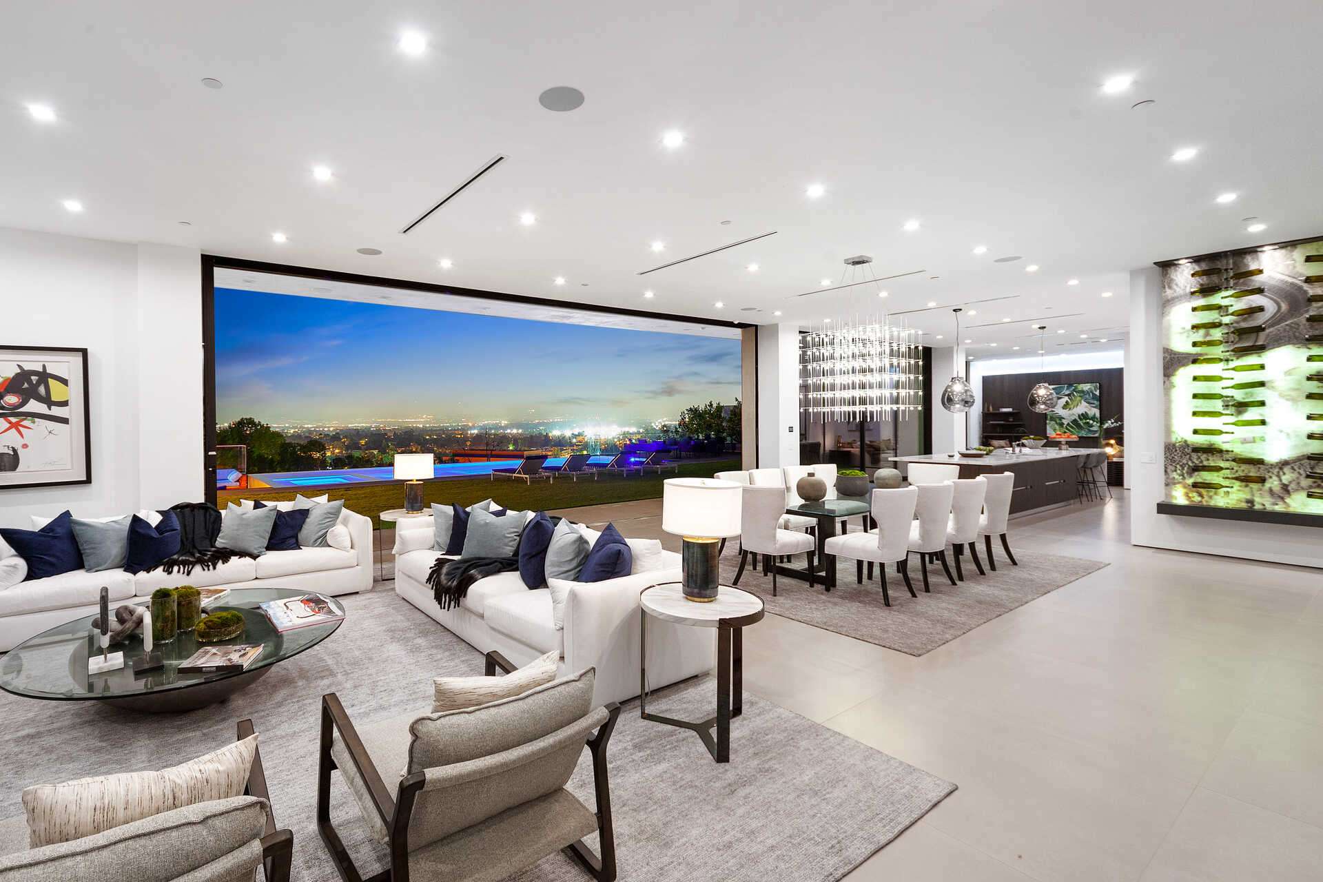 Property to rent in United States of America | Savills